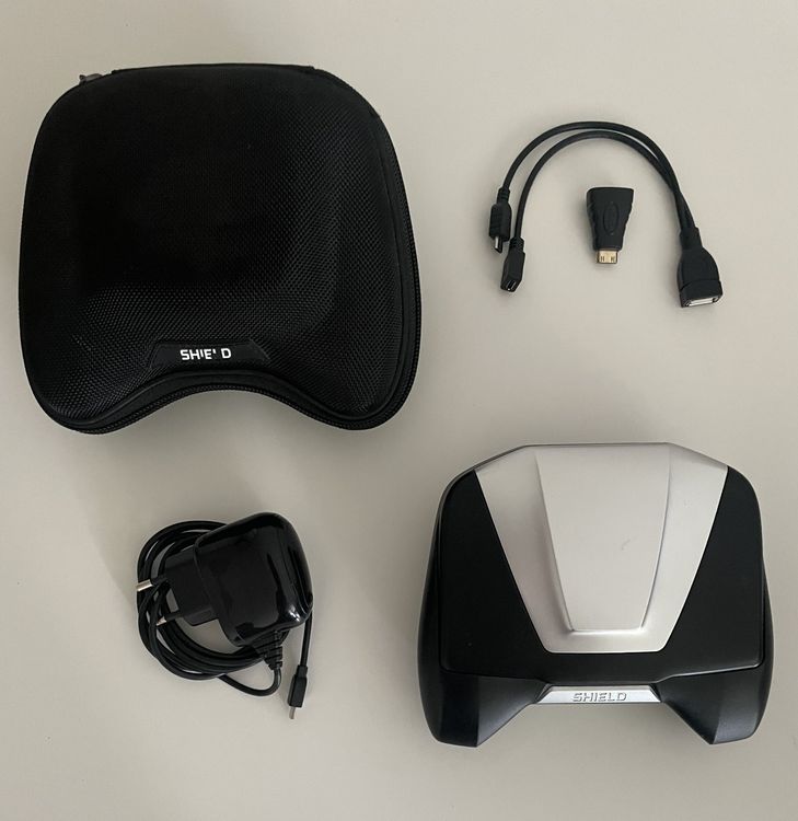 Nvidia Shield Portable Handheld inkl. Zubehör (Gebraucht) in Otelfingen ...