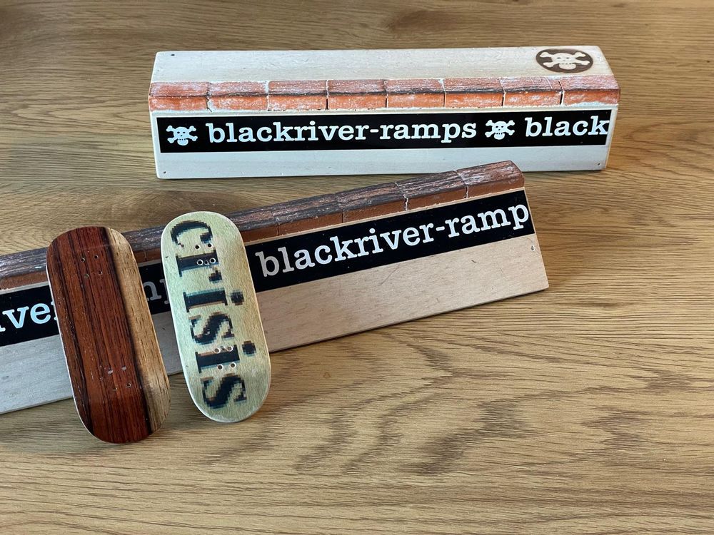 Blackriver ramps + 2 decks (Crisis/Devise 36mm) (Gebraucht) in Gordola ...