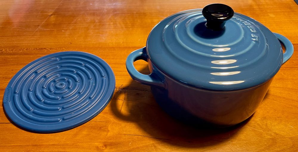 LE CREUSET MINI-COCOTTE KERAMIK BRÄTER SET – MARSEILLE BLAU (Neu und originalverpackt) in Toffen ...