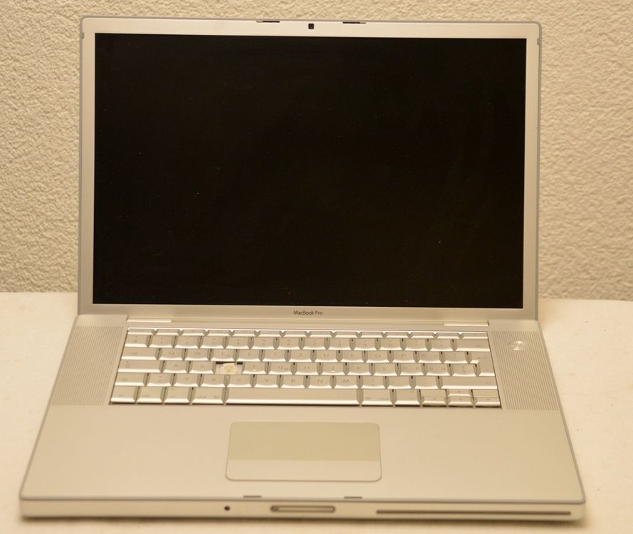Apple MacBook Pro A1260 EMC2198 15" (Defekt) in Collonges für CHF 30 ...