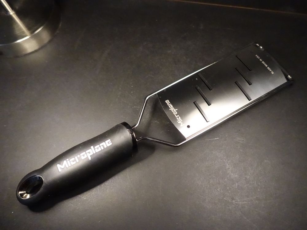 Microplane Raffel /Gourmet-Raffel / Raspel, neu (Neu (gemäss ...