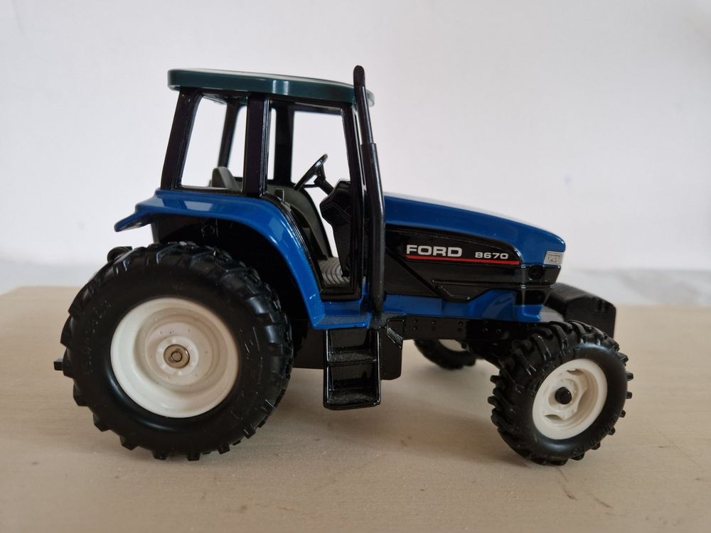 Tracteur Ford 8670 (Gebraucht) in Villarepos für CHF 22 – mit Lieferung ...