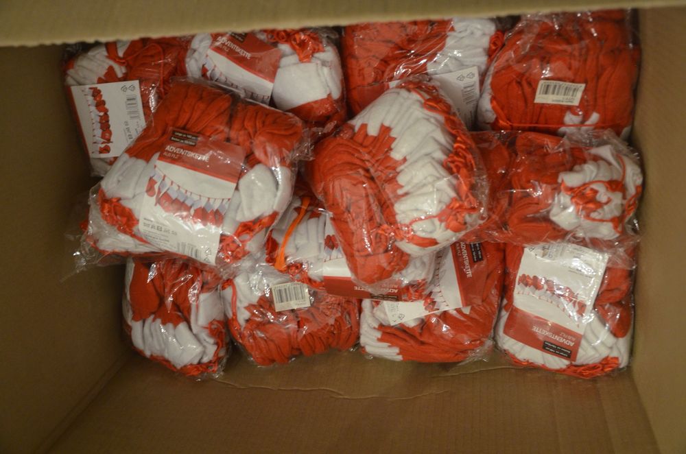 VIELE ADVENTSKALENDER NEU - 13 PACKLI | Kaufen auf Ricardo