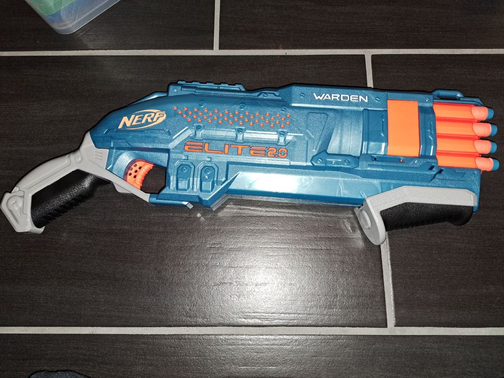Nerf Gun Warden Elite 2.0 Top Zustand (Neu (gemäss Beschreibung)) in ...