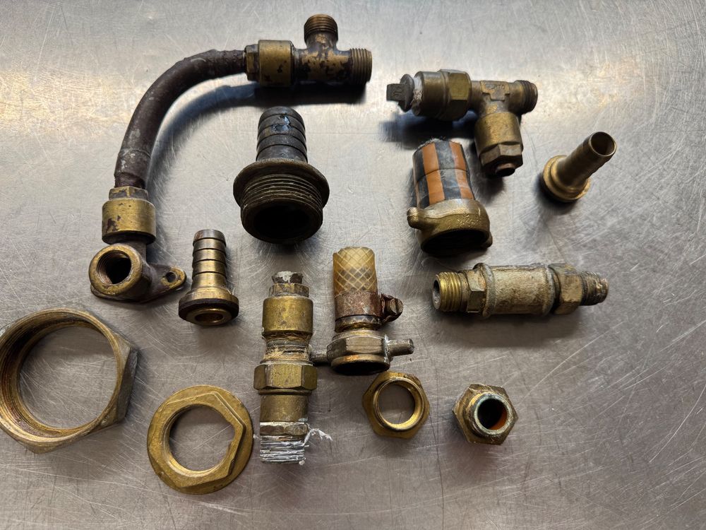 Messing alte Fittings, diverse Grössen Vintage (Gebraucht) in ...
