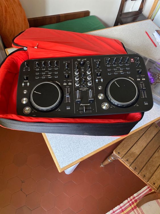 Cooles pioneer DJ mix Pult DJ-ergo Limited (Gebraucht) in für CHF 122 ...