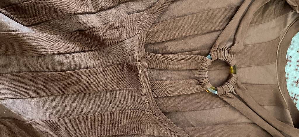 Sandro pull fin 38 avec ouverture au dos (D'occasion) à Lausanne pour ...