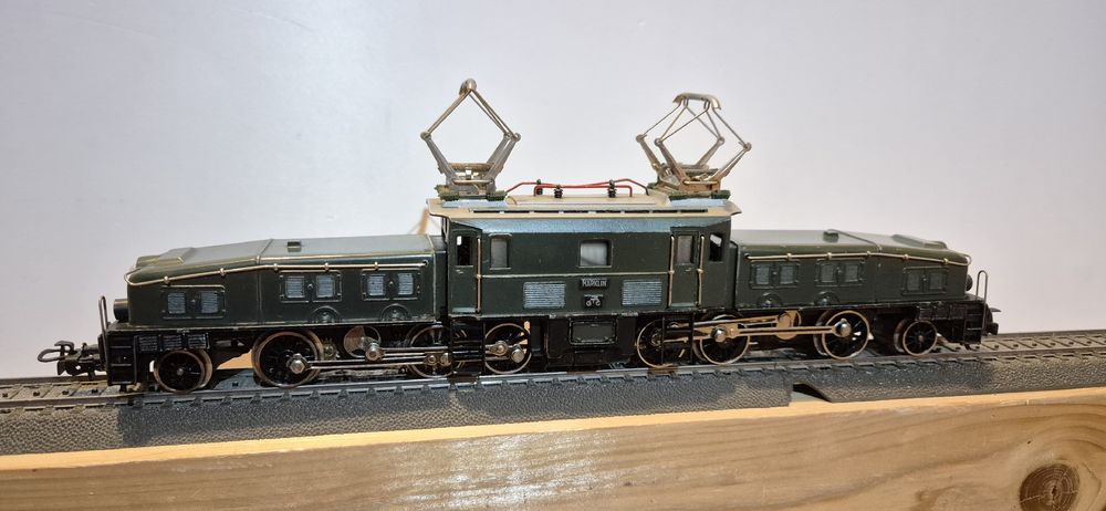 Märklin 3015 E-Lok Krokodil Ce 6/8 SBB ccs 800 Analog | Kaufen auf Ricardo