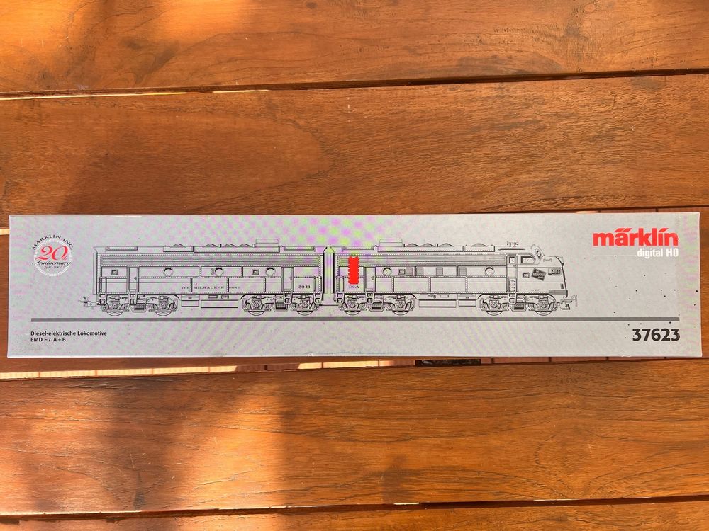 Diesellok "Milwaukee Road" USA, EMD F7, H0 AC, Märklin 37623 | Acheter ...