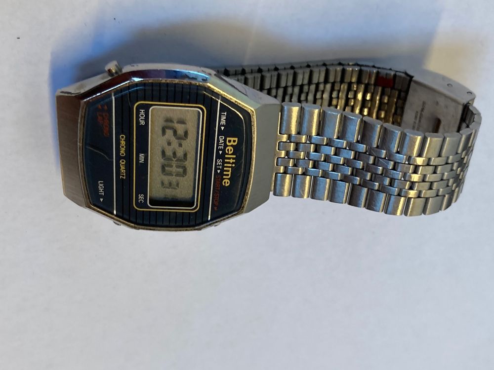 Beltime lcd Quartz uhr (Gebraucht) in Glattbrugg für CHF 40 – mit ...