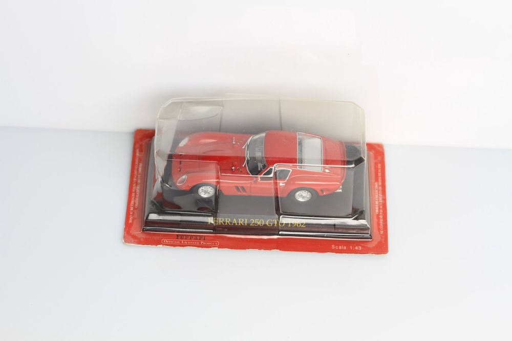 5x Ferrari 1:43 / 250 GTO & GTE 2+2 / 512 BB / Modena / 365 (Neu und ...
