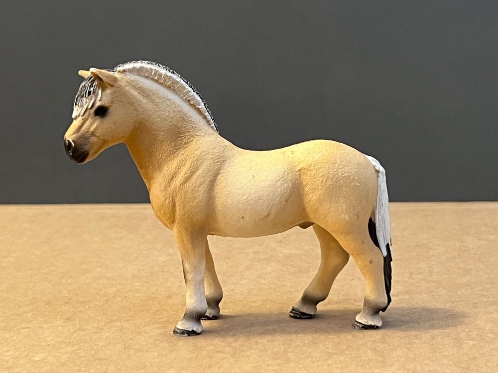 Schleich 13753 Fjordpferd Hengst Pferd (Gebraucht) in Ennetbaden für CHF 20 – mit Lieferung auf ...