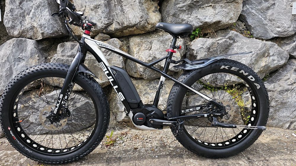 E-Bike BULLS Monster Fat-Bike mit Nyon Display Navi Bosch CX (D ...