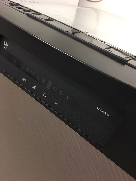 V Zug Adora N + Gratis Lieferung&Montage bis 80 km (Gebraucht) in ...