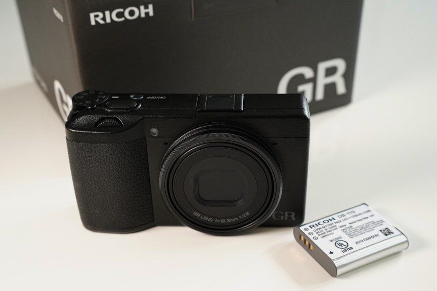 Ricoh GR III (Gebraucht) in Goldau für CHF 695 – mit Lieferung auf ...
