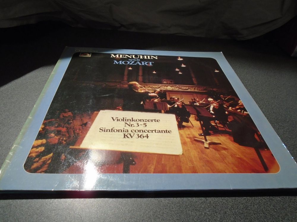 Schallplatte Menuhin spricht Mozart, Violinkonzerte (Gebraucht) in Zürich für CHF 3 – mit ...