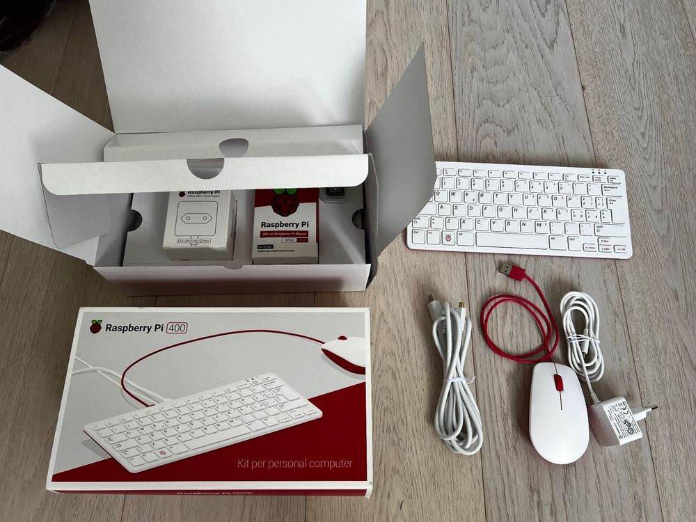 Raspberry PI 400 Kit - Italian keyboard | Kaufen auf Ricardo
