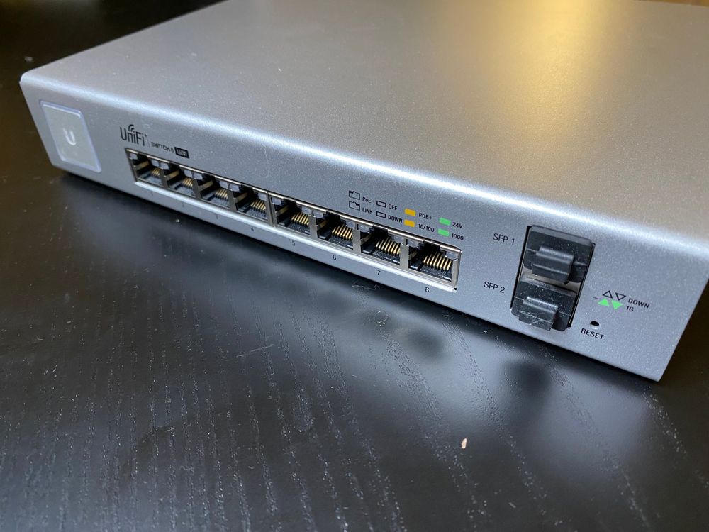 Ubiquiti Unifi Switch US-8-150W (Gebraucht) in Zürich für CHF 202 – mit ...