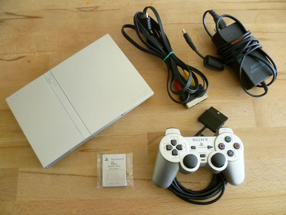 Sony PS2 slim Konsole in Silber mit originalem Zubehör (Gebraucht) in ...