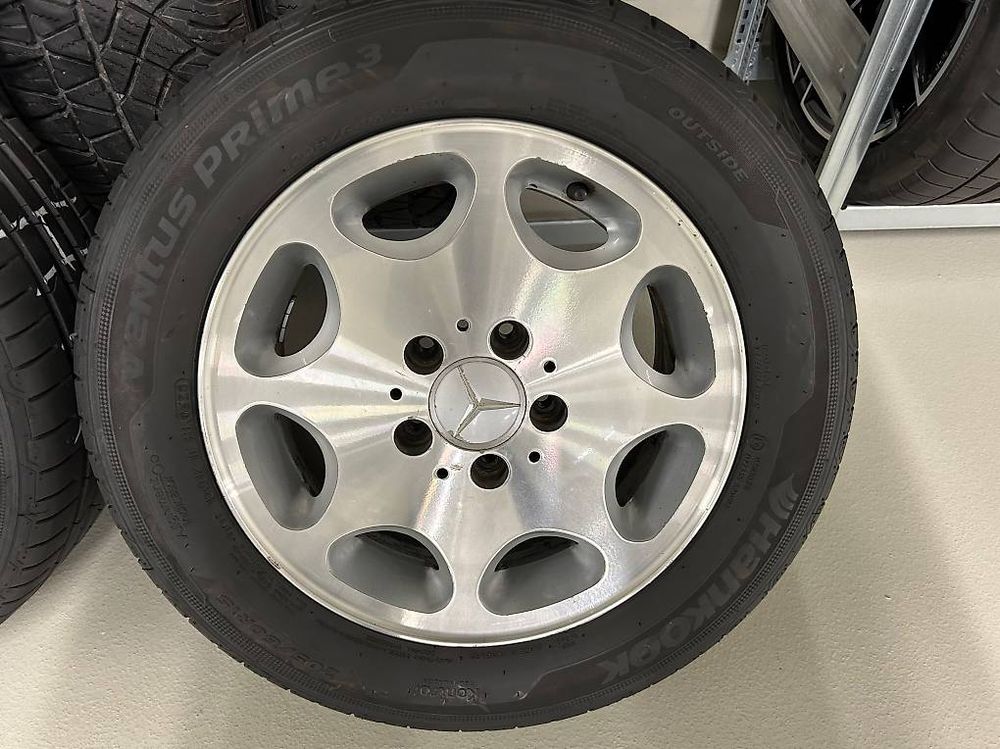 Mercedes Benz 8-Loch Felgen original mit Sommerpneus W124 | Kaufen auf Ricardo
