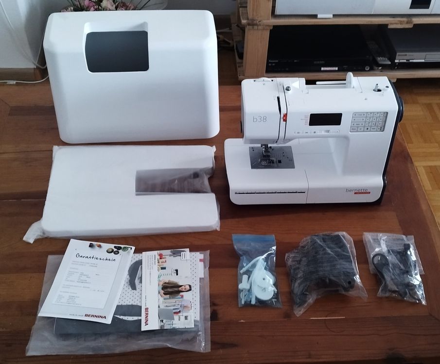 Bernette b38 Nähmaschine. Top Zustand neu nie in Gebrauch (Neu (gemäss ...