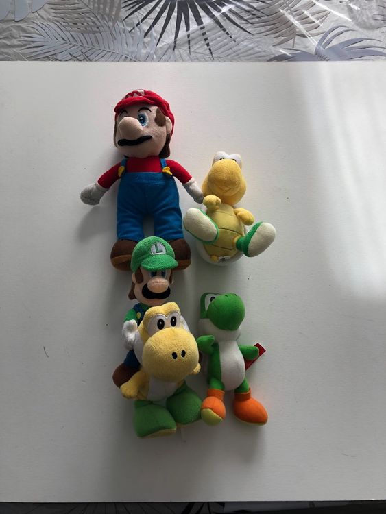 Peluche lot Mario X4 (Gebraucht) in Meyrin für CHF 19 – mit Lieferung ...