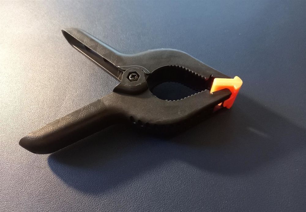 20x Federklemme Holz Tischlerei Klemme / 20x pince à bois | Kaufen auf ...