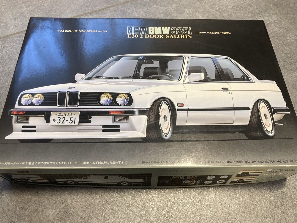 Maquette Fujimi BMW 325i E30 1/24 (Neu und originalverpackt) in Réchy ...
