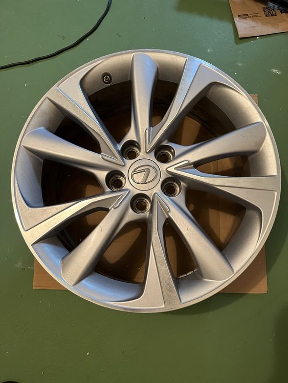 4 Alufelgen Lexus 18 Zoll (Gebraucht) in Arlesheim für CHF 225 – nur ...