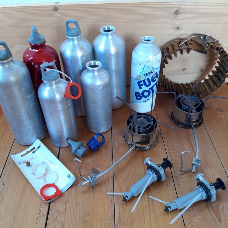 Benzinkocher MSR XGK, Set mit 2 Kocher, Sigg-Flaschen etc. | Kaufen auf ...