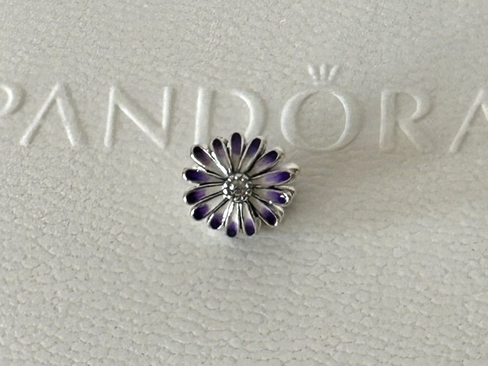 Original Pandora Violettes Gänseblümchen Charm (Neu (gemäss ...