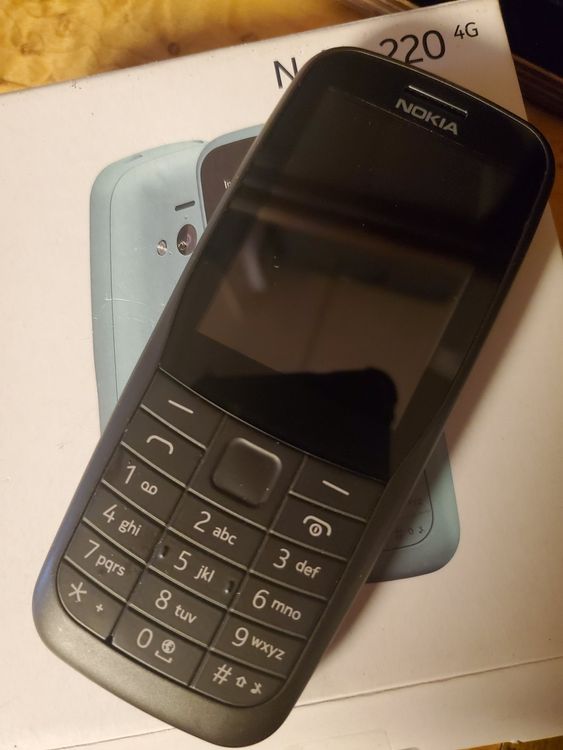 Nokia 220 4G dual SIM (Gebraucht) in Rutschwil für CHF 20 – nur Abholung auf Ricardo kaufen