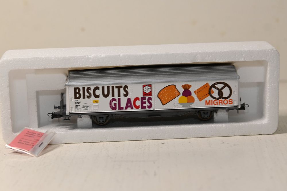 Hbis Migros Biscuit Roco HO/DC mit OVP (Gebraucht) in Laupen ZH für CHF ...