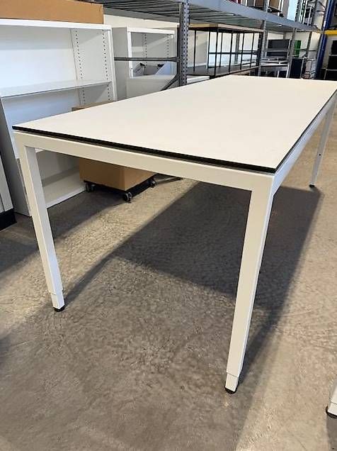 Lista Motion Tisch, Ausstellungsmodel (Gebraucht) in Lenzburg für CHF ...