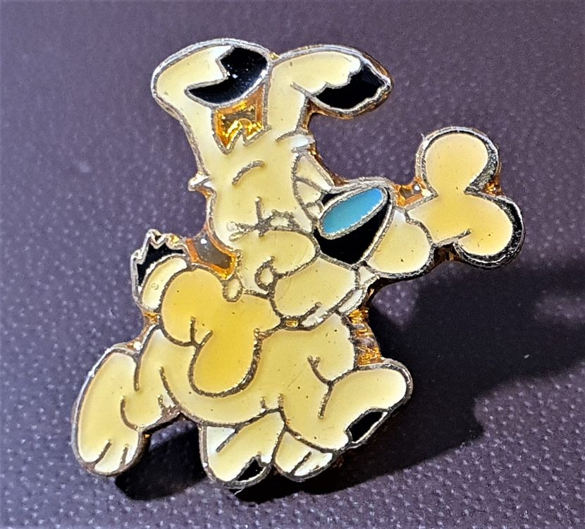 Q507 - Pin Comic Figur - Idefix | Kaufen auf Ricardo