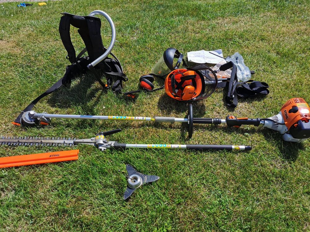 Débroussailleuse Stihl KM 130/r avec taille-haie 145° | Acheter sur Ricardo