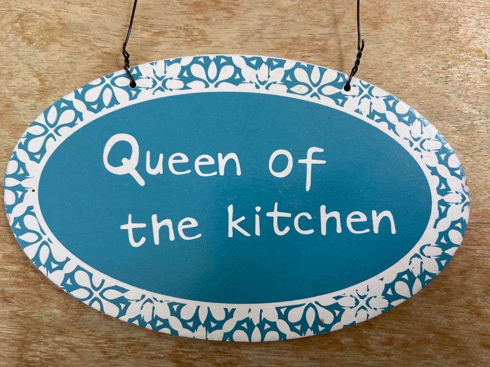 Queen of the kitchen Schild oval Dekoschild Küche (Gebraucht) in Luzern ...