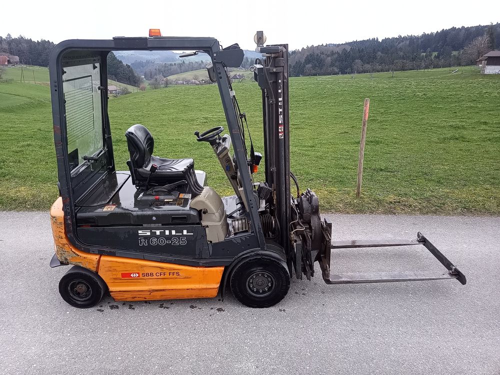 Stapler Still R60-25 Gegengewichtsstapler mit Drehgerät (Gebraucht) in Busswil b.Melchnau für ...