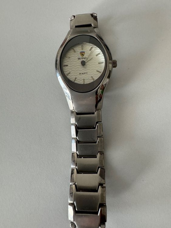 FERRARI DAMEN UHR QUARZ STAHL (Gebraucht) in Rothrist für CHF 7 – nur ...
