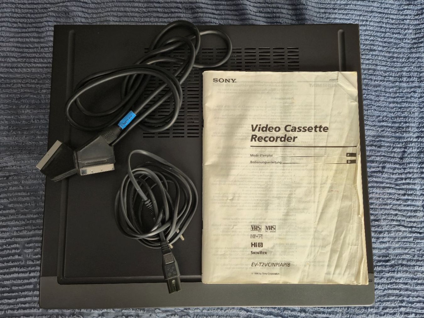 Sony EV-T2 Hi8/VHS Videorecorder - Rarität für Sammler! (Gebraucht) in ...