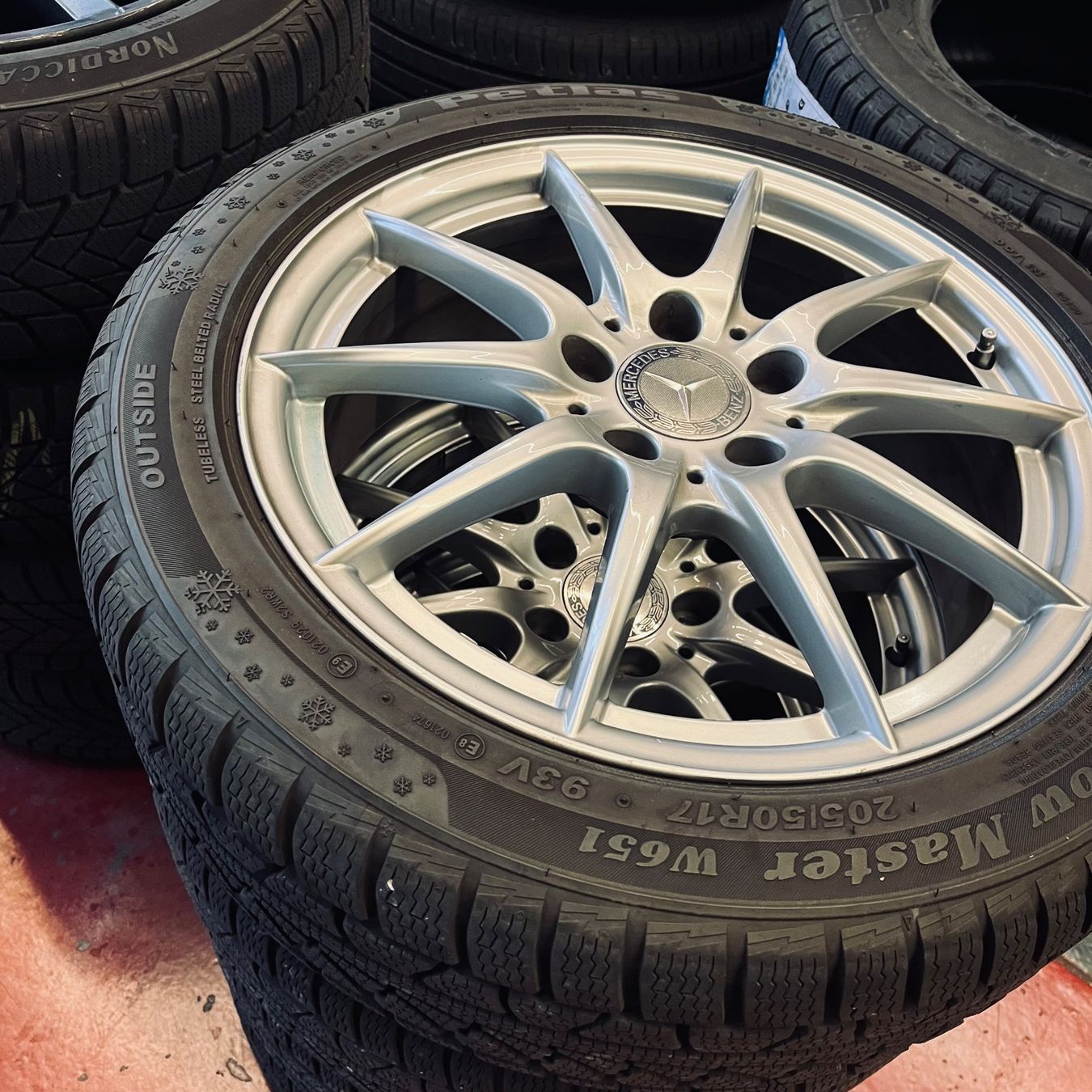4 Stk. Original Mercedes CLA 250 Alufelgen Jg. 2013 - 2019 (Gebraucht ...