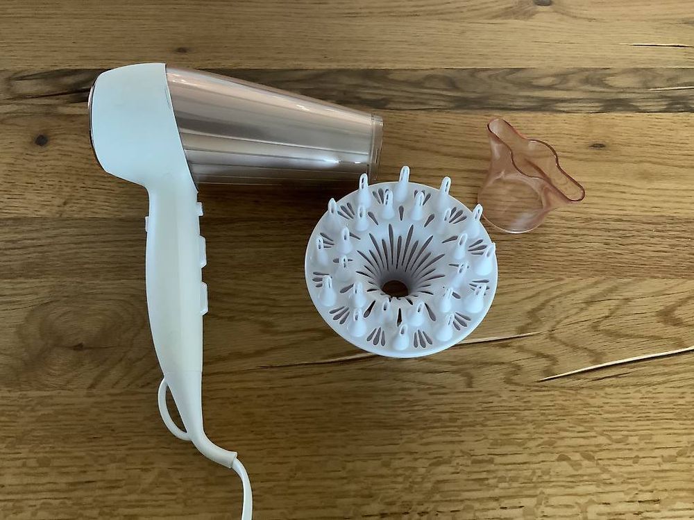 Philips Ionic Haarföhn / Haartrockner MoistureProtect (Gebraucht) in Möhlin für CHF 23 – mit ...