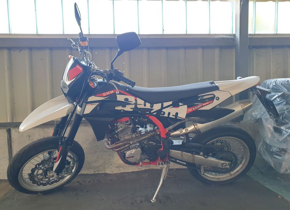 Defektes SWM SM 500 R Motorrad (Defekt) in Urtenen-Schönbühl für CHF ...