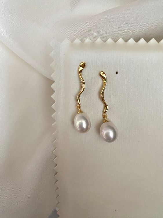 Perlen Ohrringe/ Süsswasserperlen echte (Neu und originalverpackt) in Sarnen für CHF 55 – mit ...