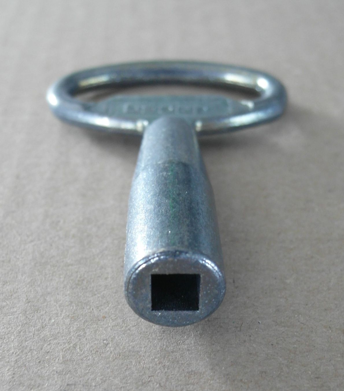 Neuer Schaltschrank- Schlüssel 4-kant 6 mm (Neu (gemäss Beschreibung ...