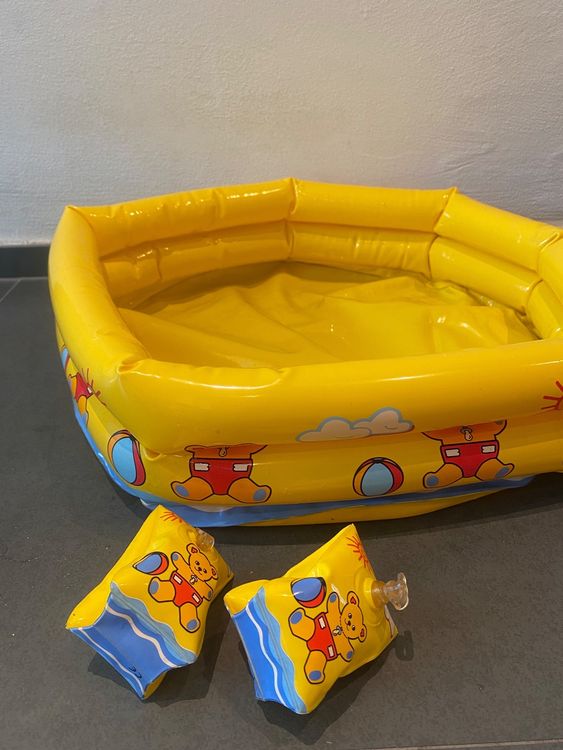 Heless Schwimmbecken mit Schwimmflügel (Gebraucht) in Sennhof für CHF 8 – mit Lieferung auf ...