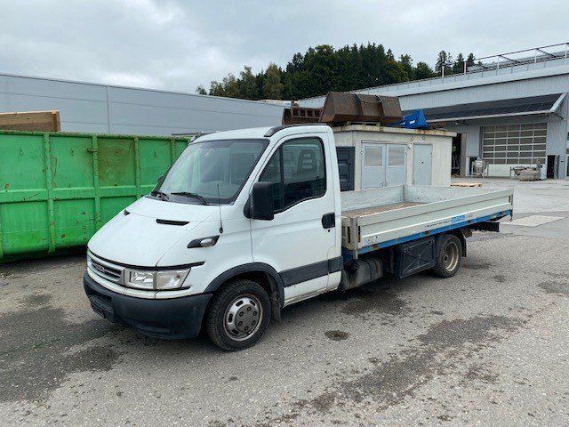 Lieferwagen (Gebraucht) in Hauptwil für CHF 4700 – mit Lieferung auf ...