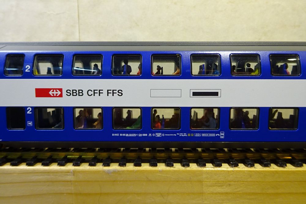 Roco SBB ZVV Set à3 Wagen. Reisende u.LED Beleuchtung.OVP. | Kaufen auf ...