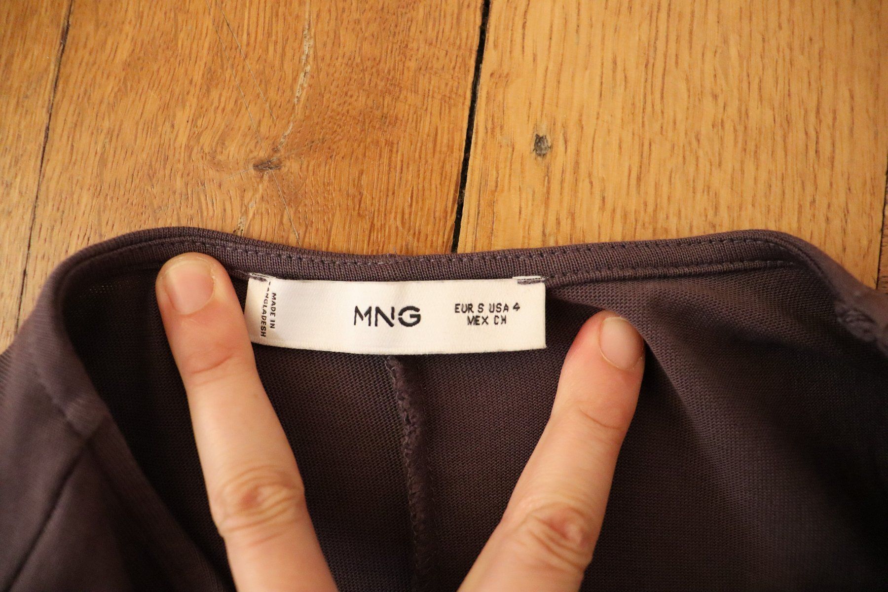 Robe MANGO grise S (Gebraucht) in Prilly für CHF 20 – mit Lieferung auf ...