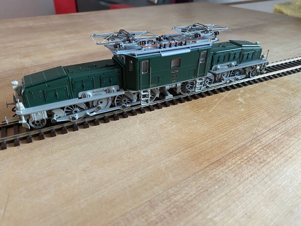 E-Lok Krokodil SBB Ce 6/8 14258, grün, DC DSS, Roco 63524 (Gebraucht) in Steinhausen für CHF 200 ...